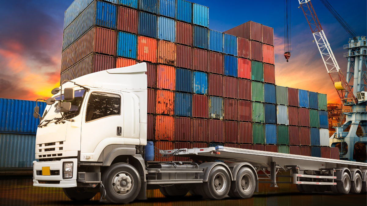 Phân biệt hai “chiến thần xa lộ”: xe container và xe đầu kéo - Autopex